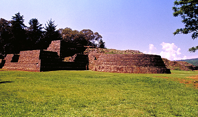 tzintzuntzan-yacatas-ruins-culture